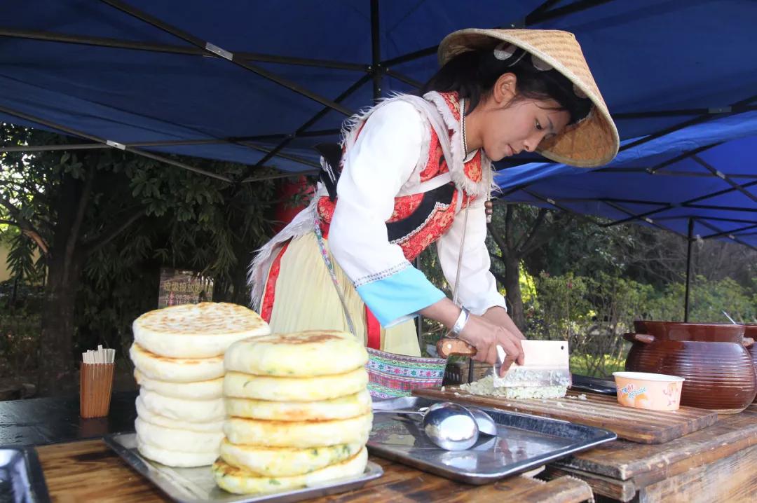 @Yimen, the 16 ways to eat Yunnan baba, how many have you eaten? - iNEWS