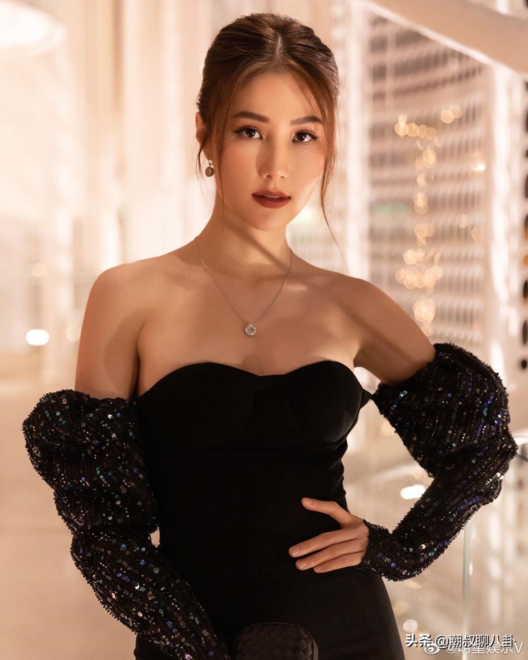 The Vietnamese goddess Wu Fan Yanmi, born with a beautiful and immortal ...