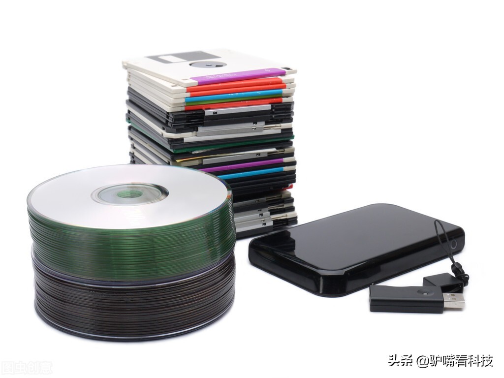 500 TB disc, you can play more movies, so cool - iNEWS