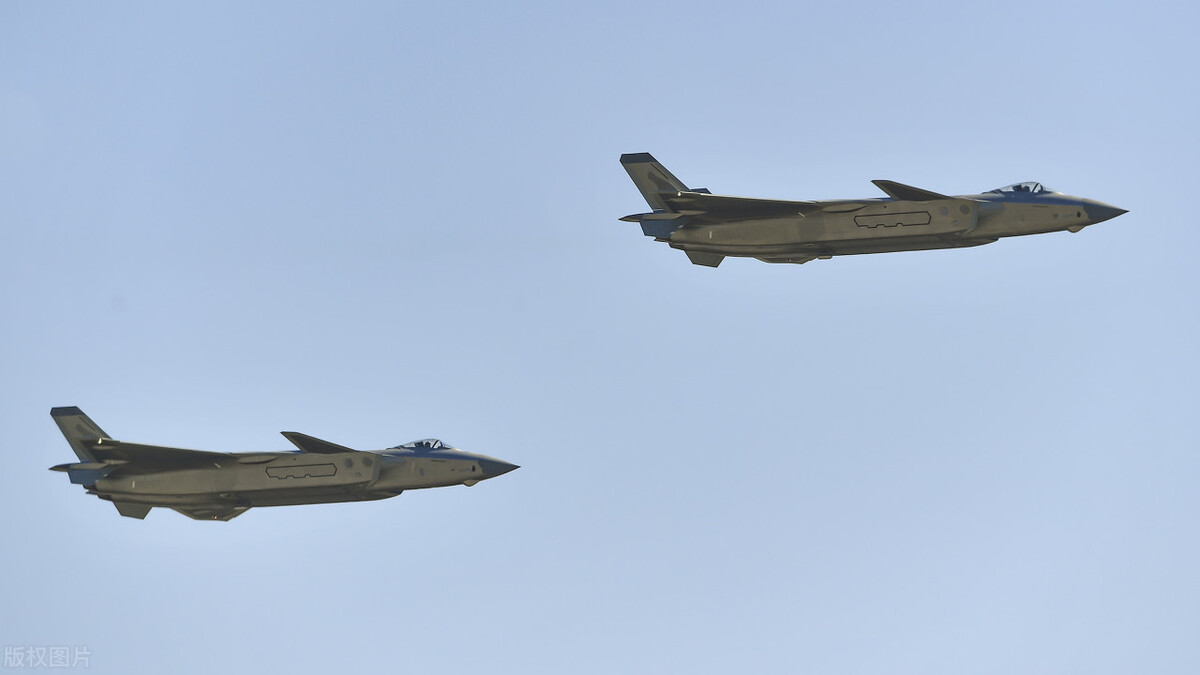 Amazing range!China's most exciting U.S. military's PL-15E air-to-air ...