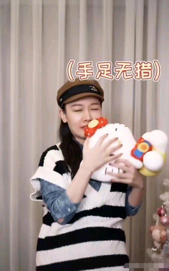 M actor shook his bed in a passionate drama; Sun Xiaoxiao hooked up with Yuan Hong - iNEWS