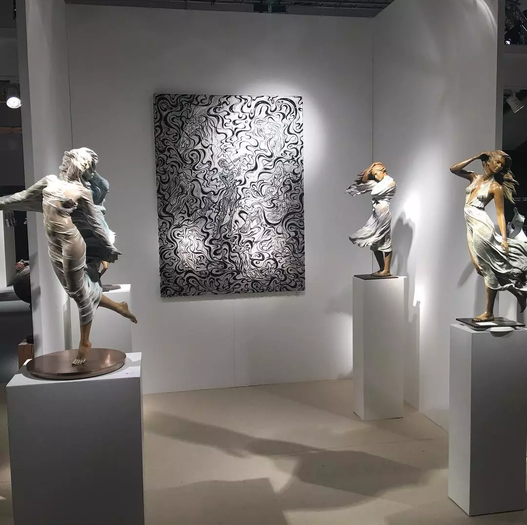 Luo Lirong sculpture - iNEWS