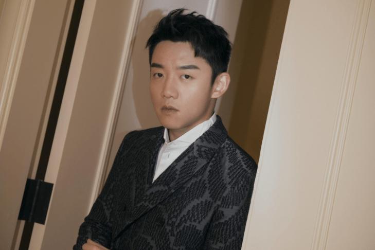 All the former athletes in the entertainment circle have stunts. Chen ...