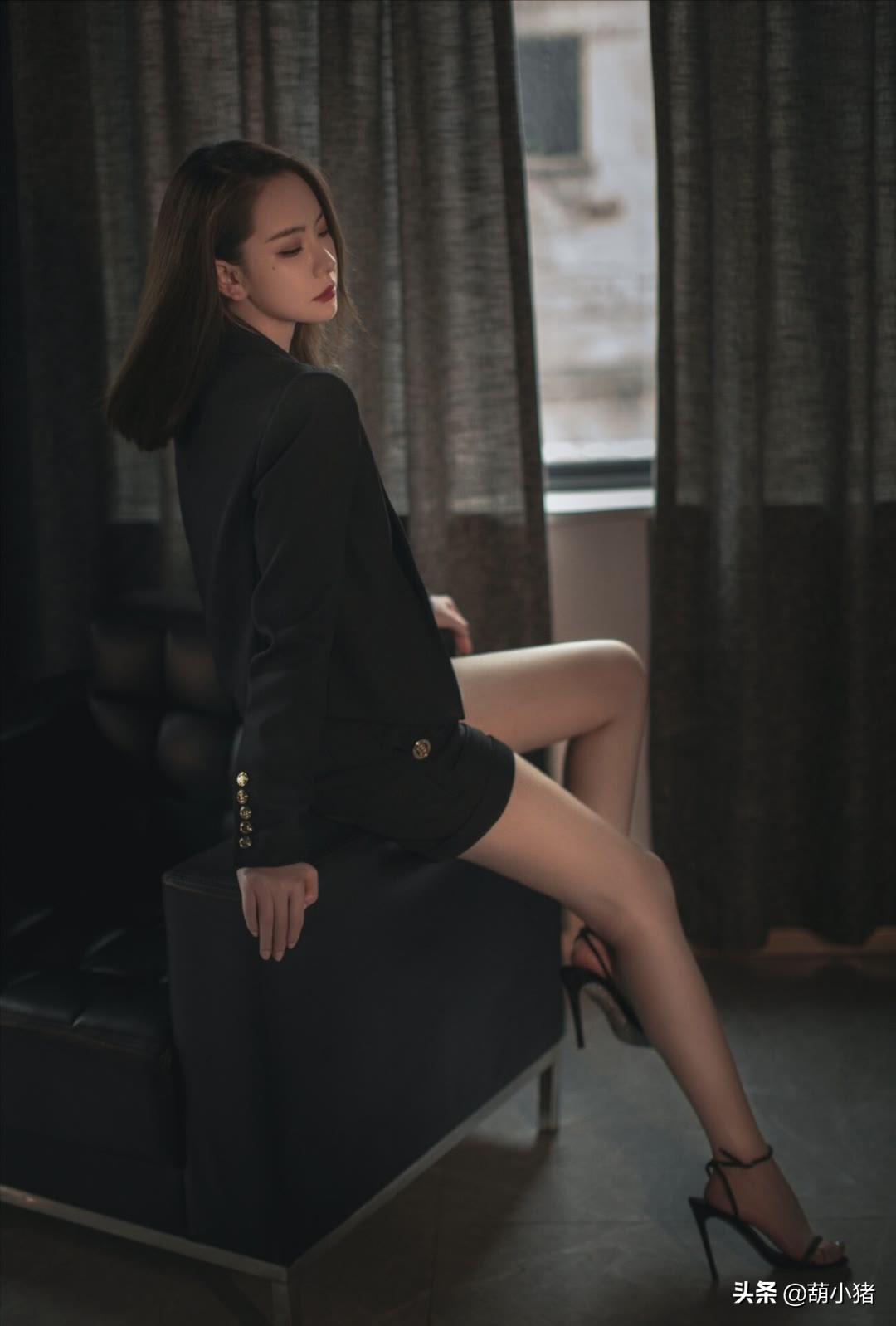 Sexy goddess Qi Wei - iNEWS