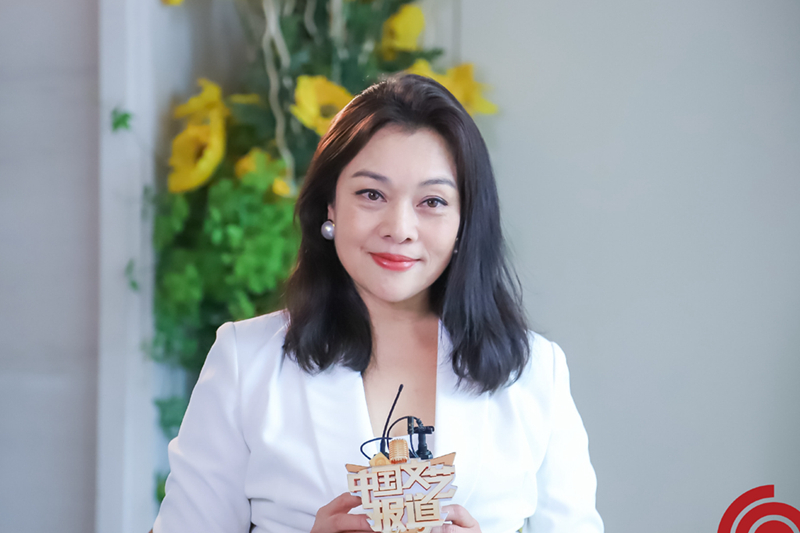 Actor Shi Ke posted her birthday photos. Unexpectedly, she and Gong Li ...