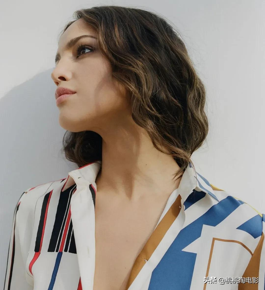 Please remember her name!Mexican actress Aisha Gonzalez has a huge collection of beautiful ...