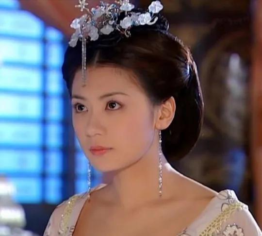 Jia Jingwen is more attractive as she gets older - iNEWS