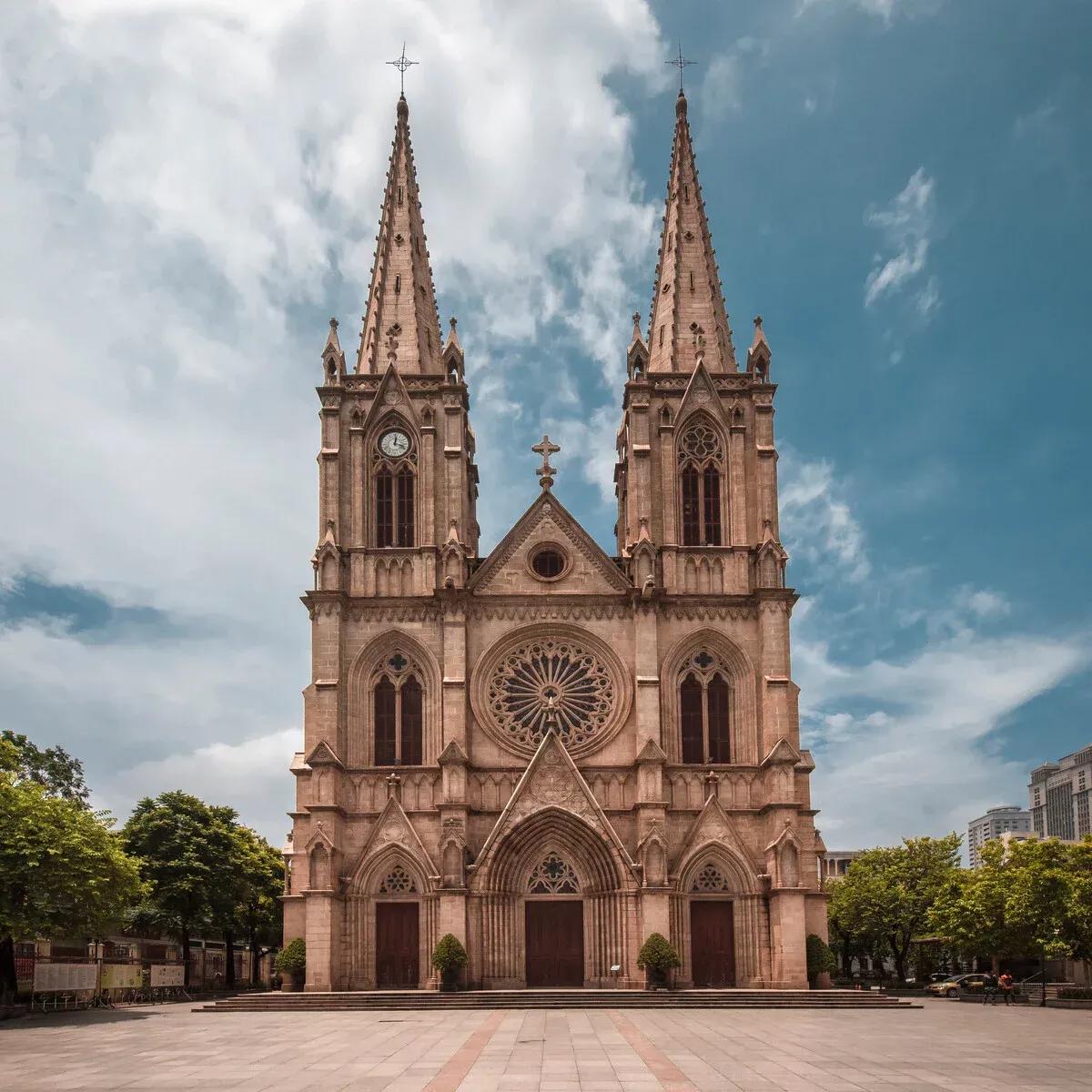 13th century English architectural styles and their influence on modern ...