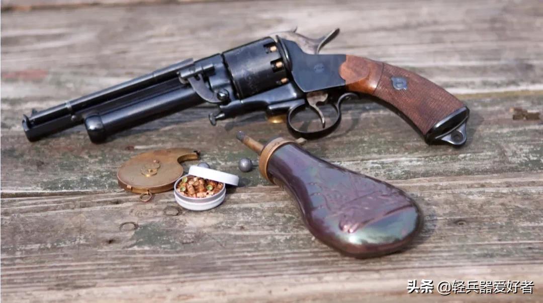 Called the pistol firepower king in the western world! Lemat revolver ...