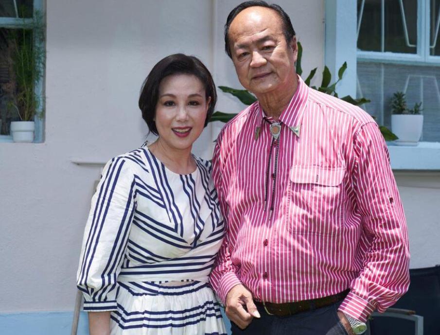 Ti Lung celebrated his beloved son's birthday, three generations of his ...