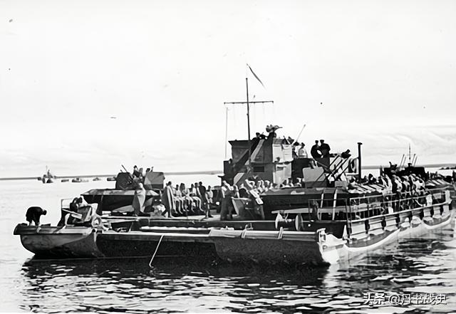 It is a transport ship, an anti-aircraft turret, a fire support ship ...