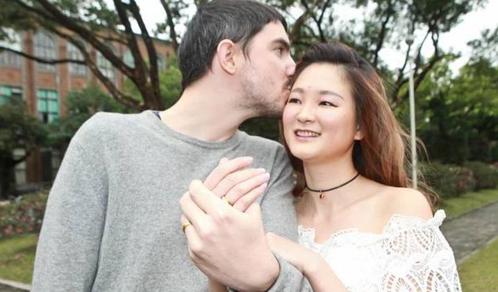 The 32-year-old female singer got pregnant for 9 years after getting ...