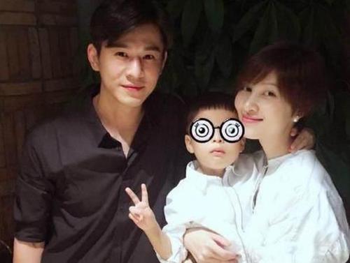 Wang Likun has been with him for 8 years, the beautiful youth spent ...