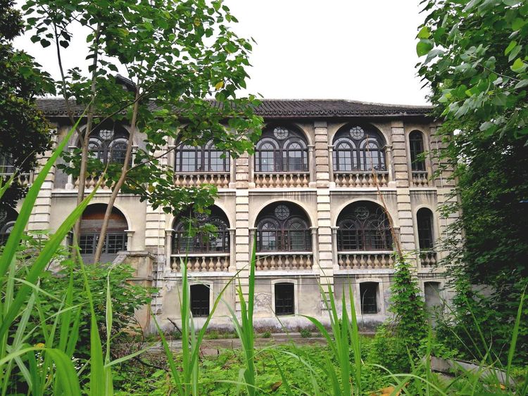 The largest remaining Catholic church in China - iNEWS