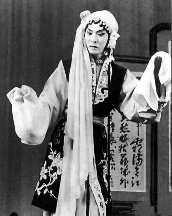 There are many disputes in the second generation of Peking Opera Cheng ...