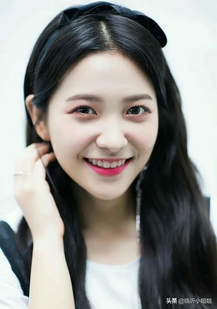 Kim Ye-rin, a Korean girl with a gentle atmosphere. She is 20 years old ...