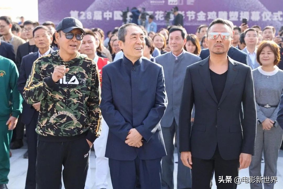 Who is the most handsome in tunic?Jackie Chan, Jet Li, Andy Lau ...