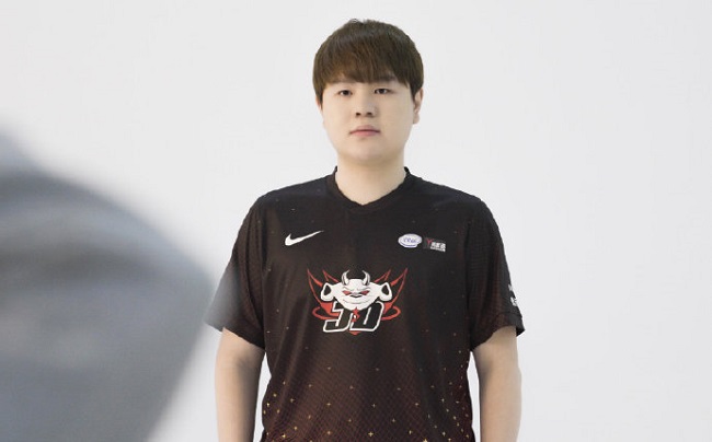 LPL最慘上單？迎戰TS，牛寶，zoom和小虎，堪稱魔鬼賽程 - 頭條匯