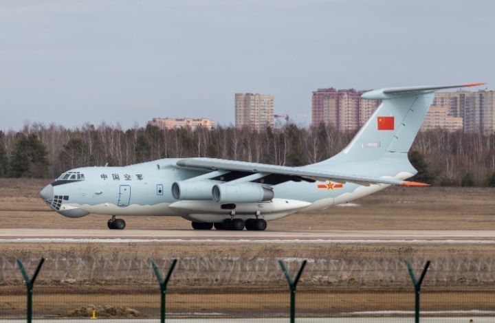 Wang Yaping's husband, Zhao Peng, confessed to the wrong plane in the ...