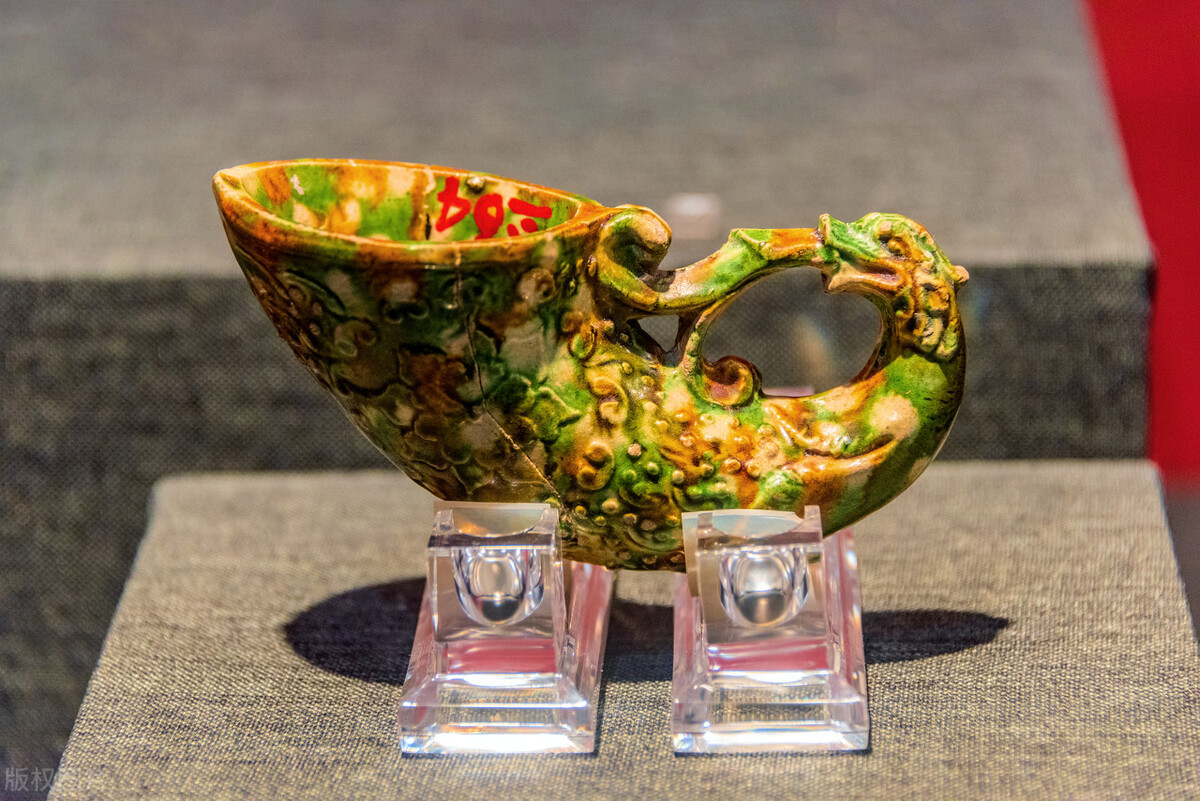 How to read Li Bai's "Guan Shanyue"?Follow his thoughts, and finally ...