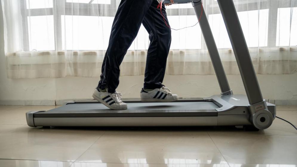 Glory chooses magnetic levitation shock-absorbing treadmill experience ...
