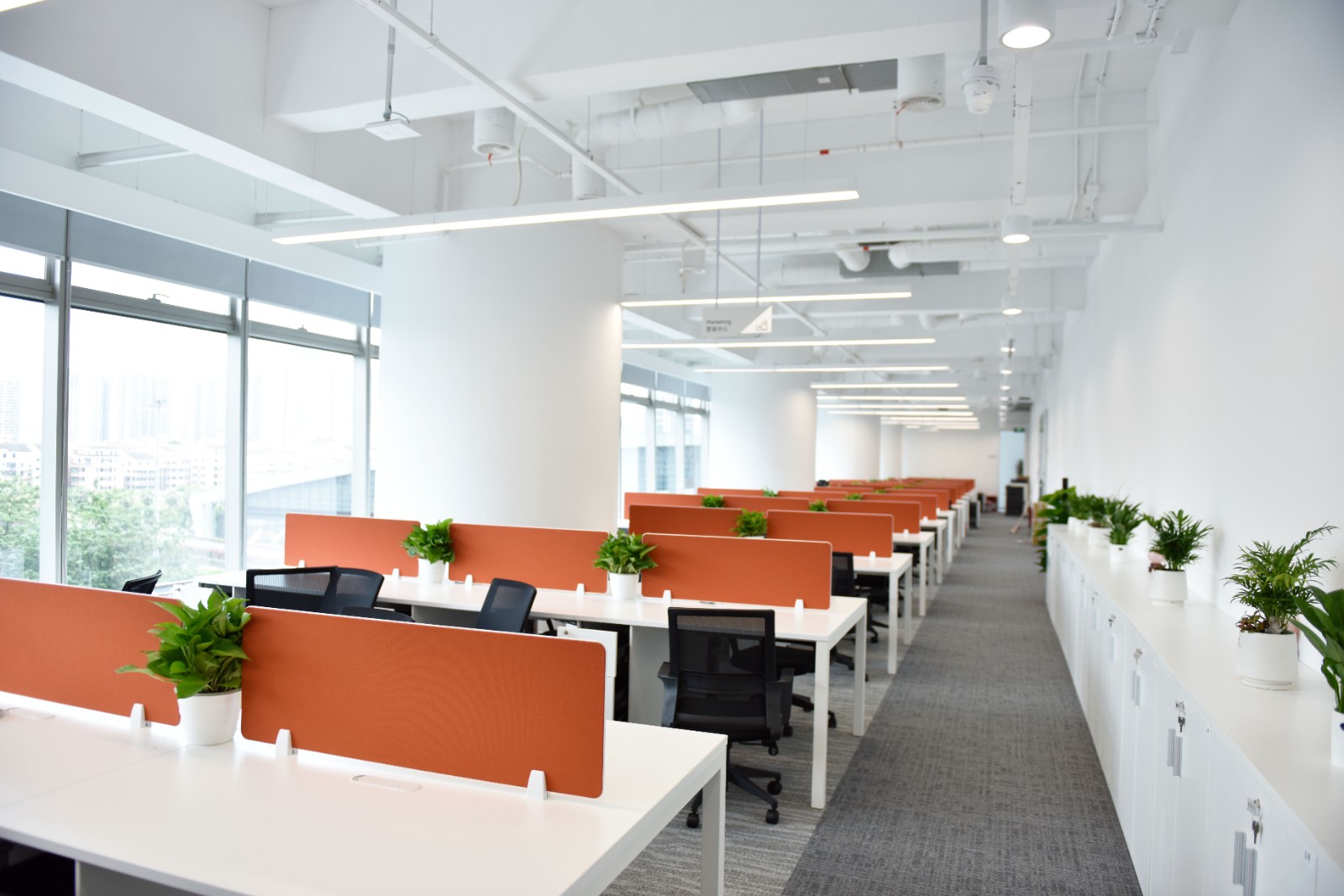 Lead the fashion trend and create the ultimate luxury beauty office ...