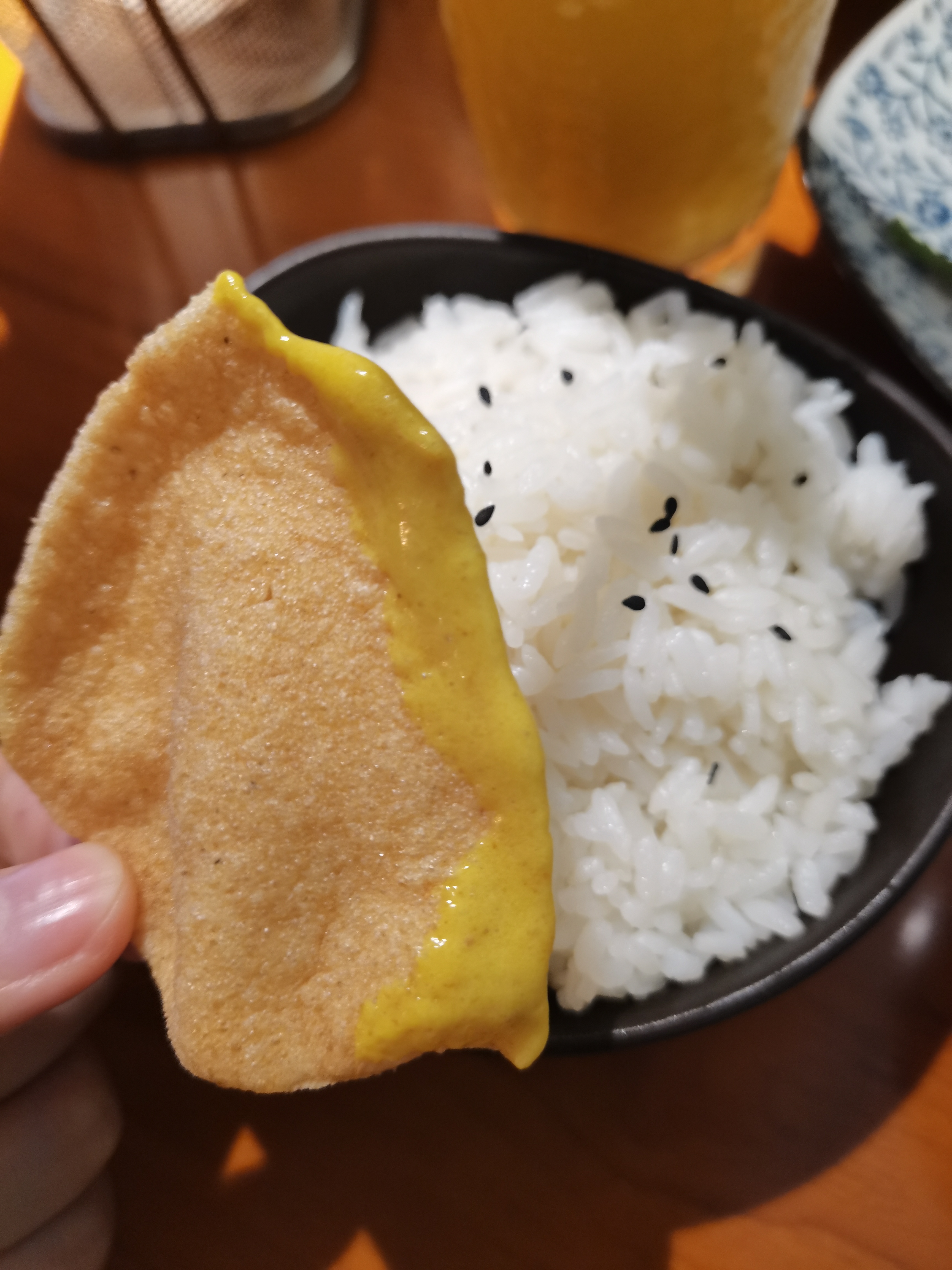 The best Thai-style prawn crackers in Shanghai are hidden here, they ...