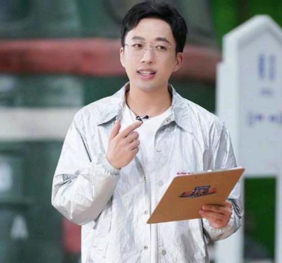 Yu Zheng's new drama hits again, and he sends a post to confirm the ...