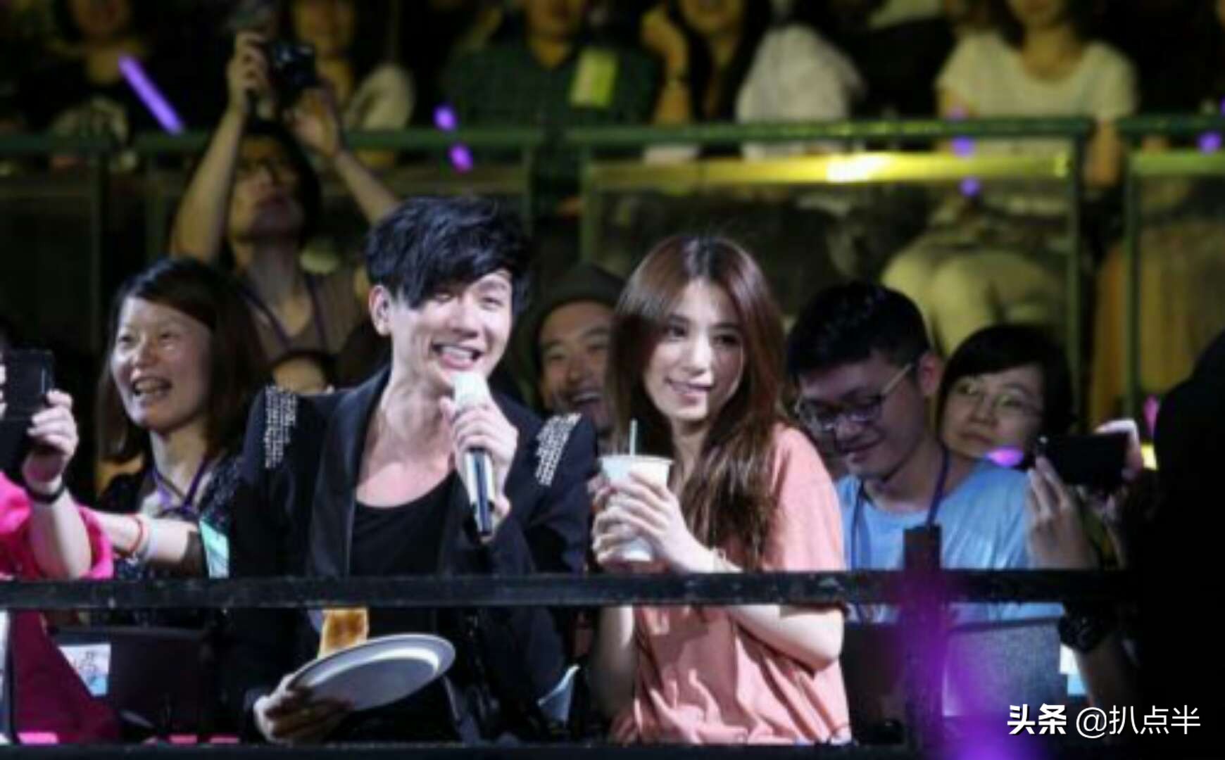 Looking at JJ Lin's "no longer pure" love history, is it actually the ...