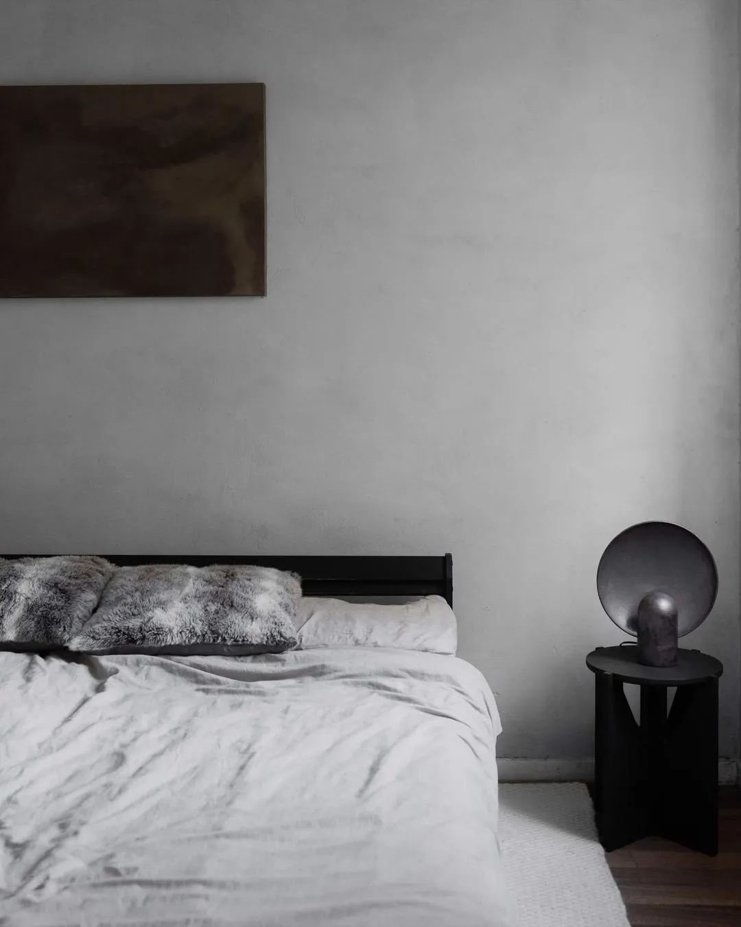 Mikey Estrada / Spiritual minimalism is true freedom - iNEWS