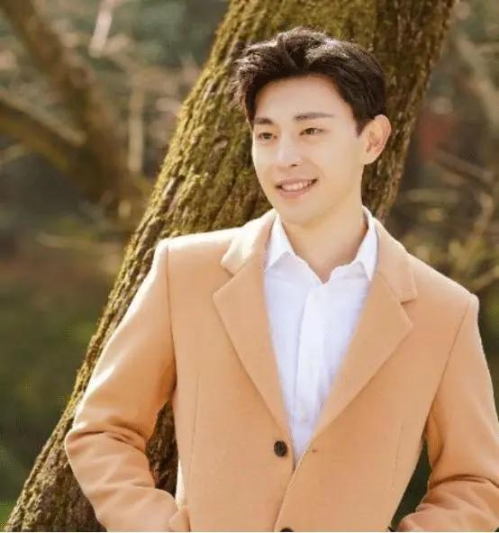 Yang Yang, Deng Lun, Li Yifeng... the five most beautiful men!Is there ...