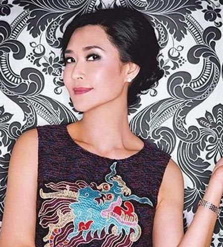 The 53-year-old Ye Yuqing's recent photos revealed that she is a ...