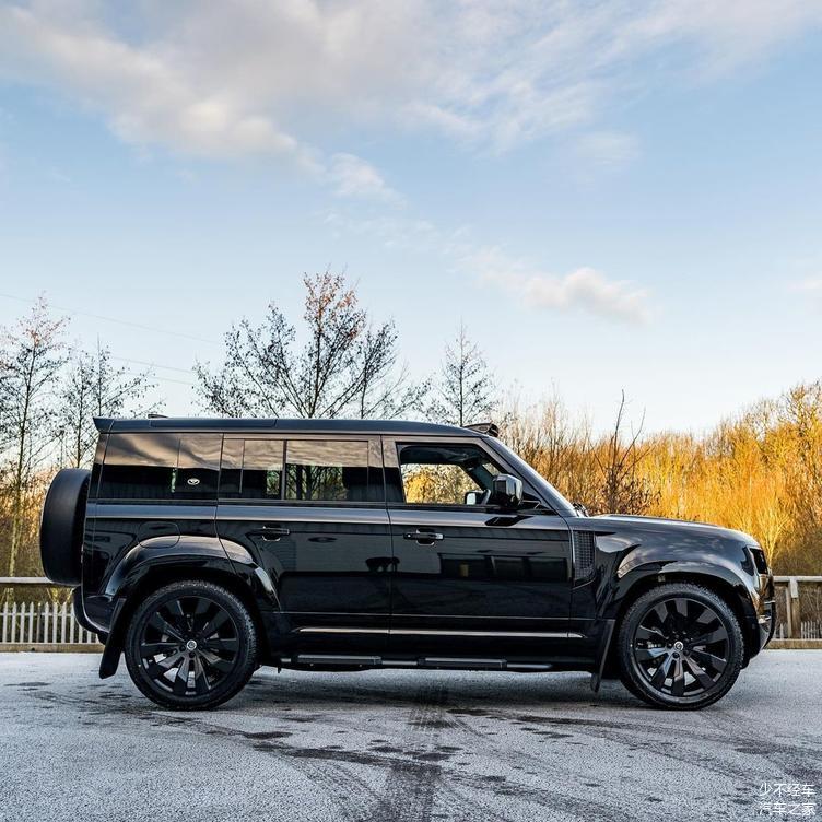 "Big Tiger Tenderness", the brand-new Land Rover Defender 110 real car ...