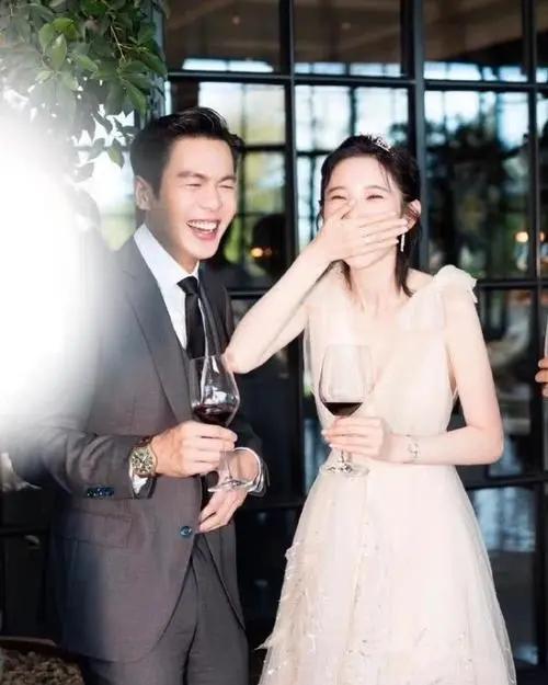 Tang Yixin Zhang Ruoyun high-value wedding wedding photos, they are the ...