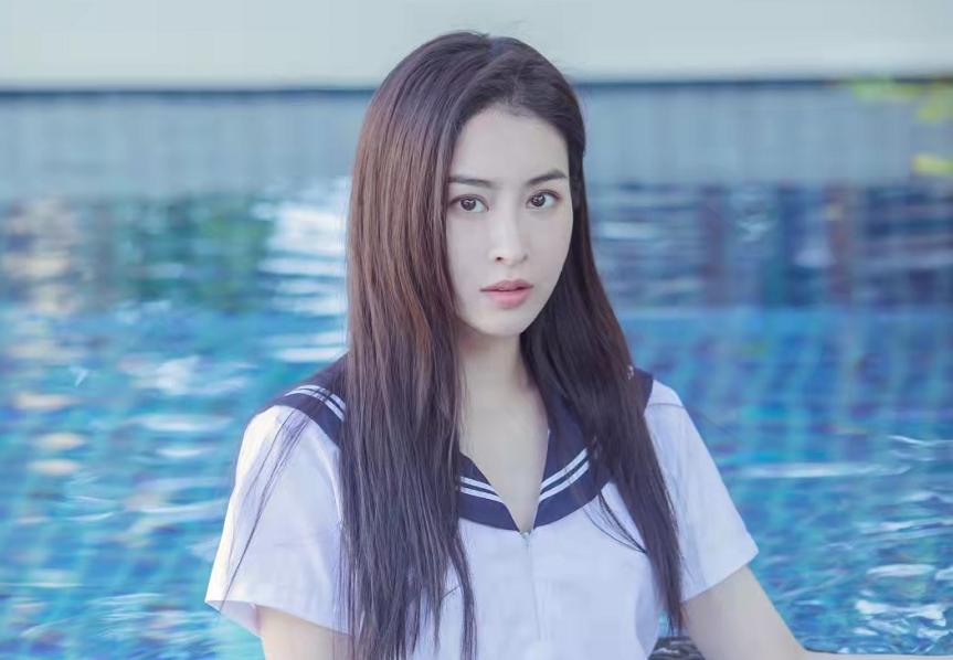 28-year-old actress officially announced a love affair!Tie tightly with ...