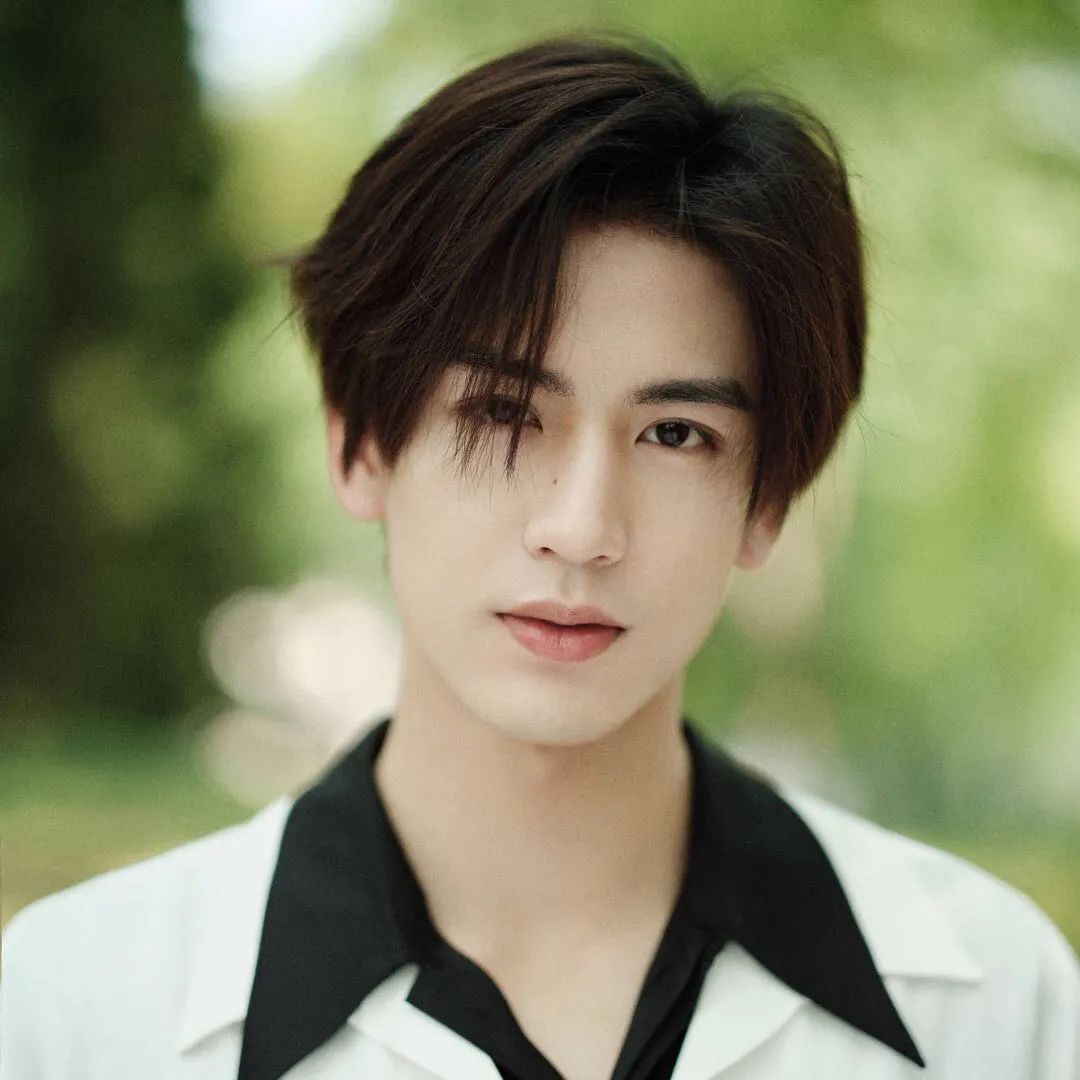 Little gossip, Liu Tianxian, Jing Tian, Zhang Xiaofei Ni Ni - iNEWS