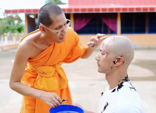Thailand's most handsome monk: comparable to Tang monk, was sent to a ...