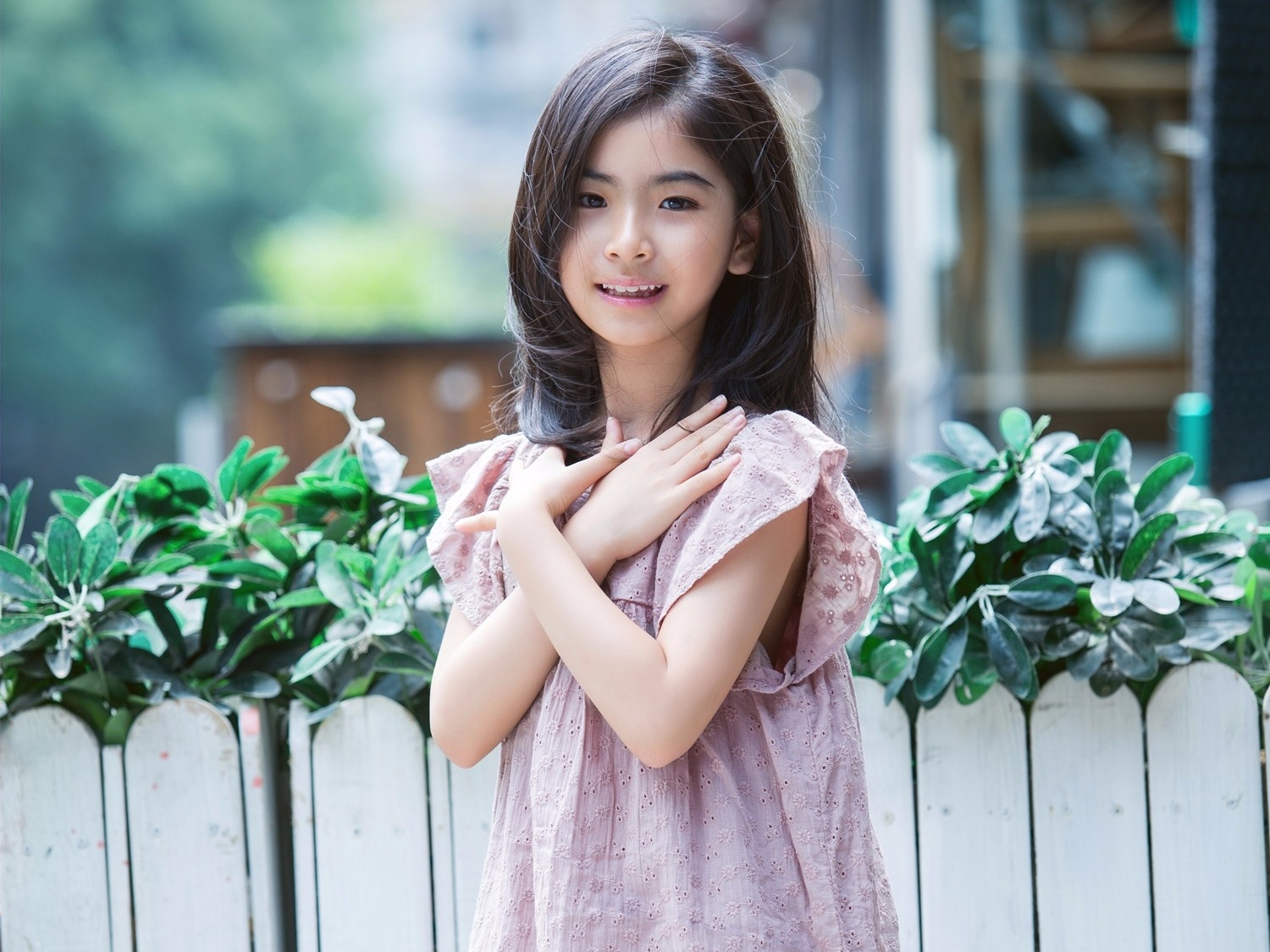 The 11-year-old Li Xinrong is also very popular, and her parents have a ...