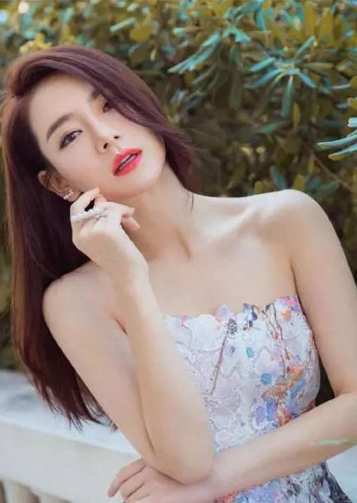 Sexy charm-Qi Wei "Meitu" - iMedia