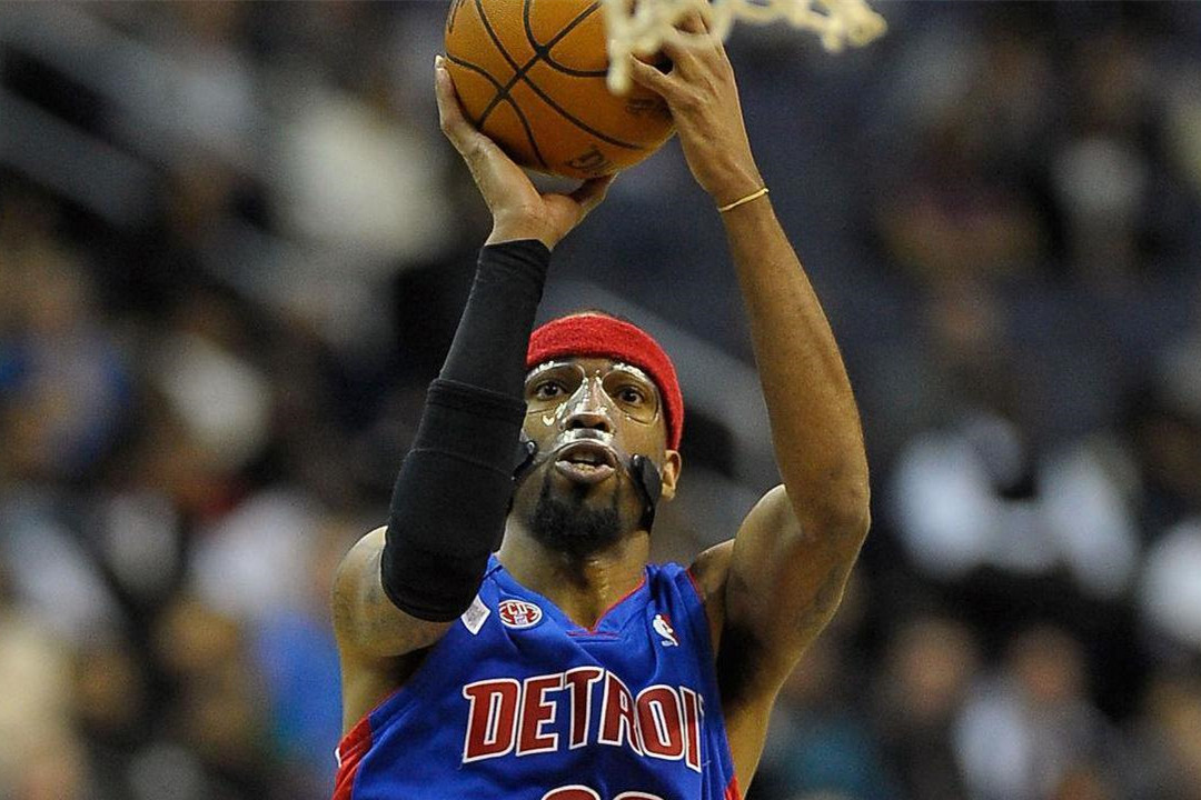 Others are going to play, but he is a long-distance run, the mask man ...