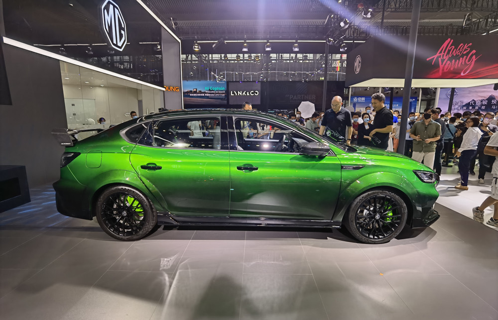 1.5T hybrid, 305 horsepower, original wide body kit, MG 6 XPOWER Master Edition launched - iNEWS