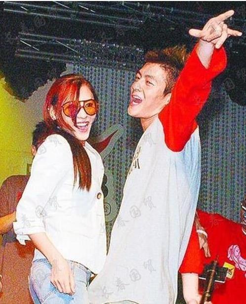 Cecilia Cheung, Edison Chen's early intimate group photo exposure ...
