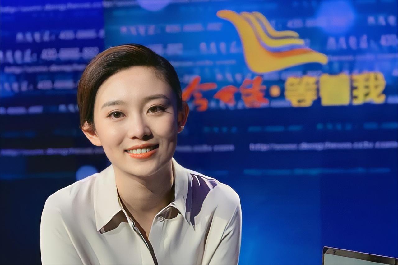 CCTV host Li Qiyue: spent eight years chasing dreams, known as Dong Qing's successor - iNEWS