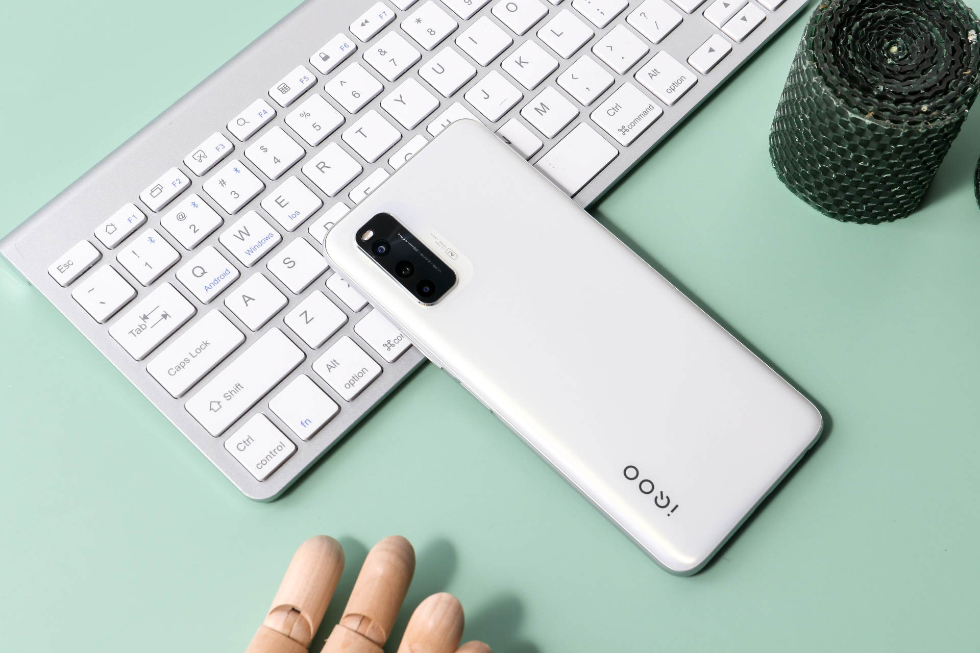 How do prospective college students choose mobile phones?IQOO is the ...