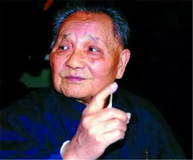 In 1978, at the unexpected moment of Deng Xiaoping's visit to Japan, 100 million Japanese became ...