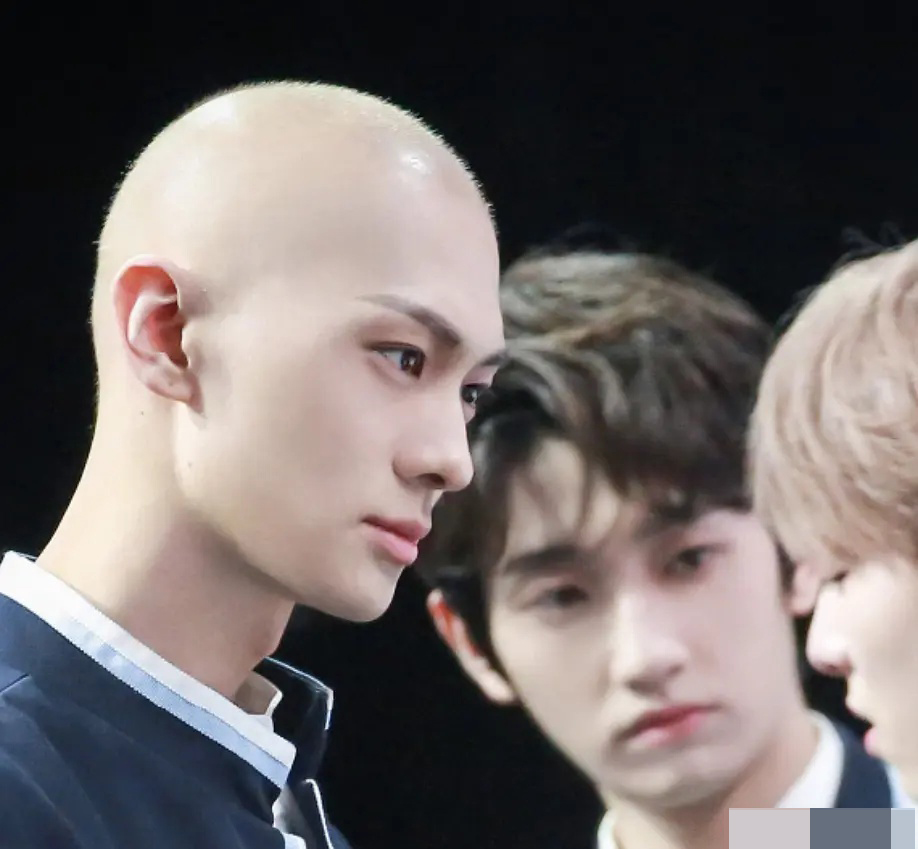 It turns out that Liang Sen really had to shave his head because of his ...