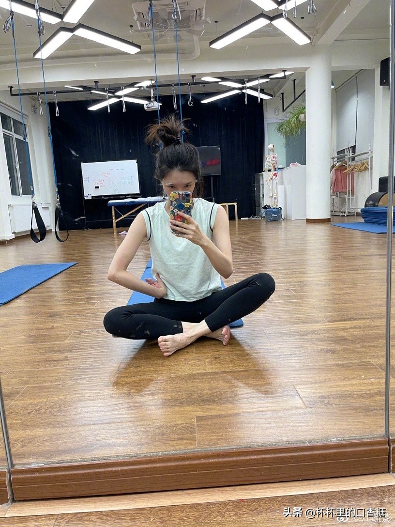 Star phone case!Tan Songyun is narcissistic and cute, Zhao Lusi, Yang ...