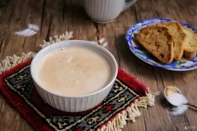 "Salty Flavor" Xinjiang Milk Tea - iNEWS