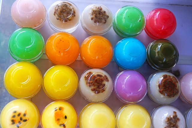 Guangzhou bozai cake costs 3 yuan for 1 cent - iNEWS
