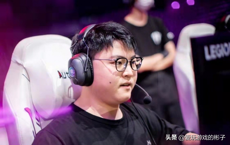 LOL: IG-UZI group full-skilled class?PDD broke the news of a major earthquake during the LPL ...
